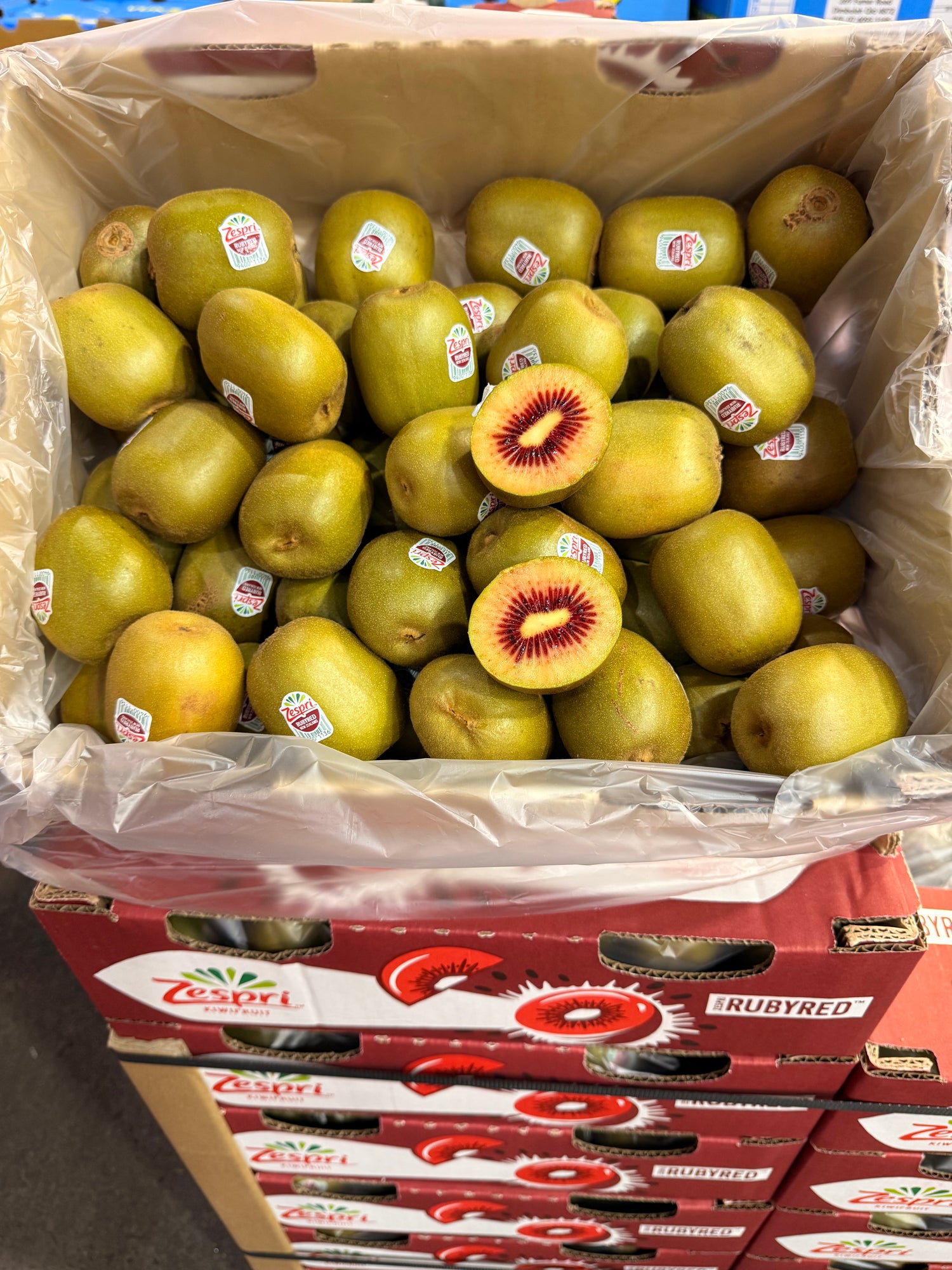 Ruby Red Kiwi Punnet (limited time) – Bartuccio's Fresh